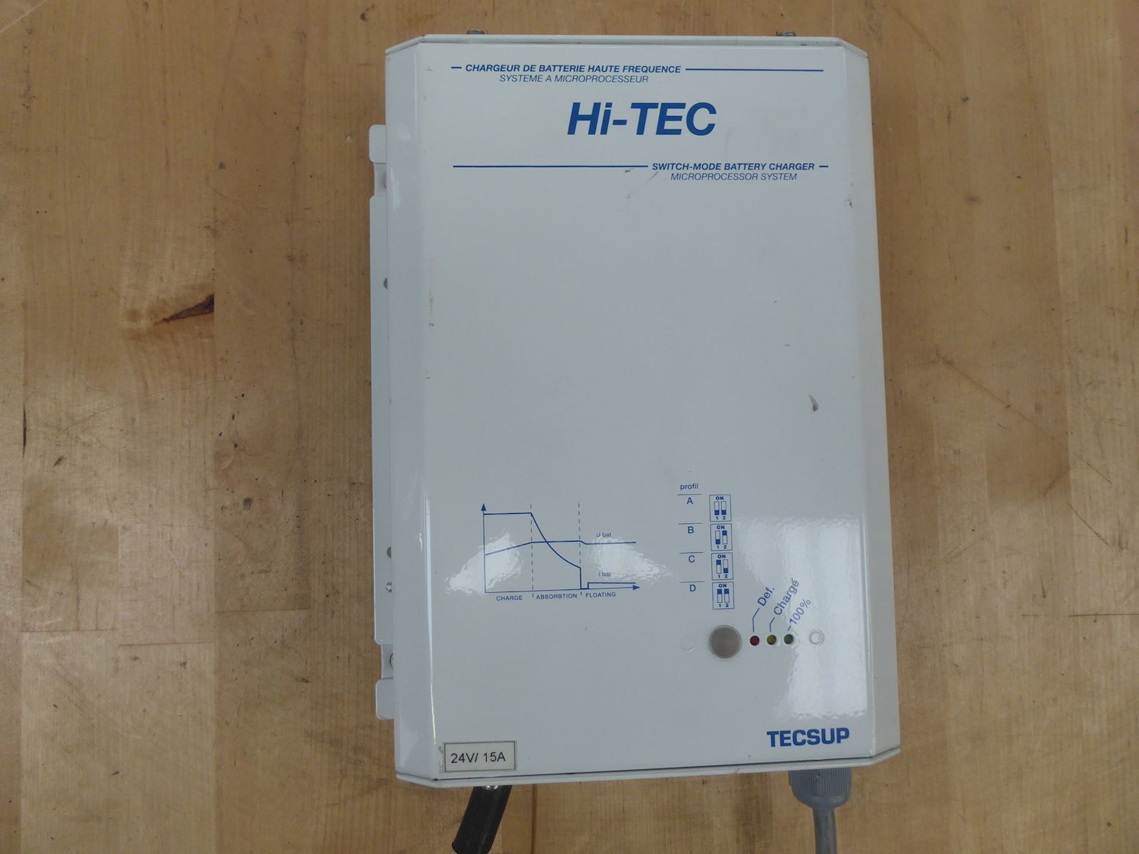> Tecsup Hi-Tec Switch-mode Charger - Smedegaarden A/S