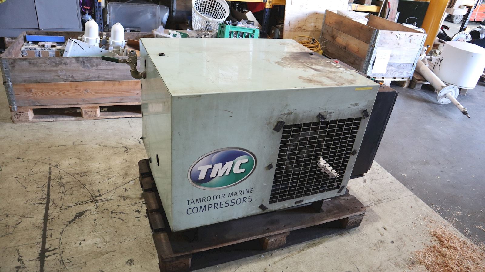 > TMC Compressors Tamrotor Marine Compressors - Smedegaarden A/S