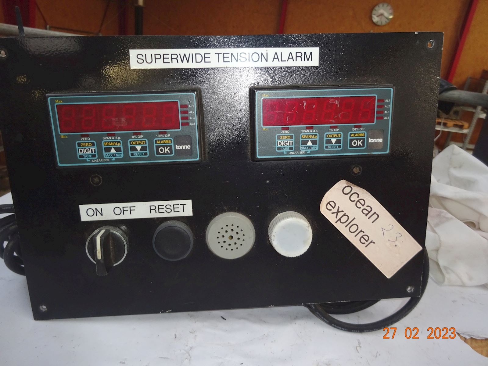 > TENSION ALARM PANEL - Smedegaarden A/S