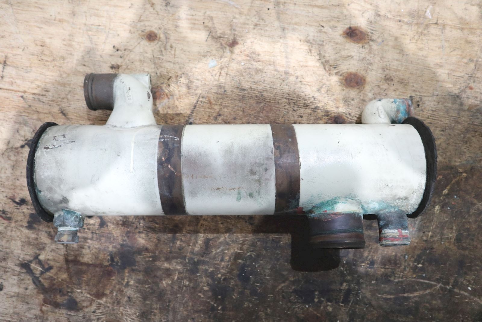 > A small tube cooler in copper - Smedegaarden A/S