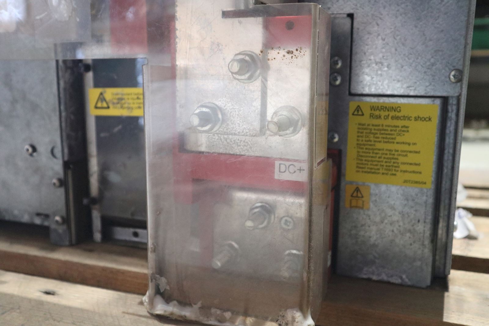 > General Electric UPS AC to DC - Smedegaarden A/S