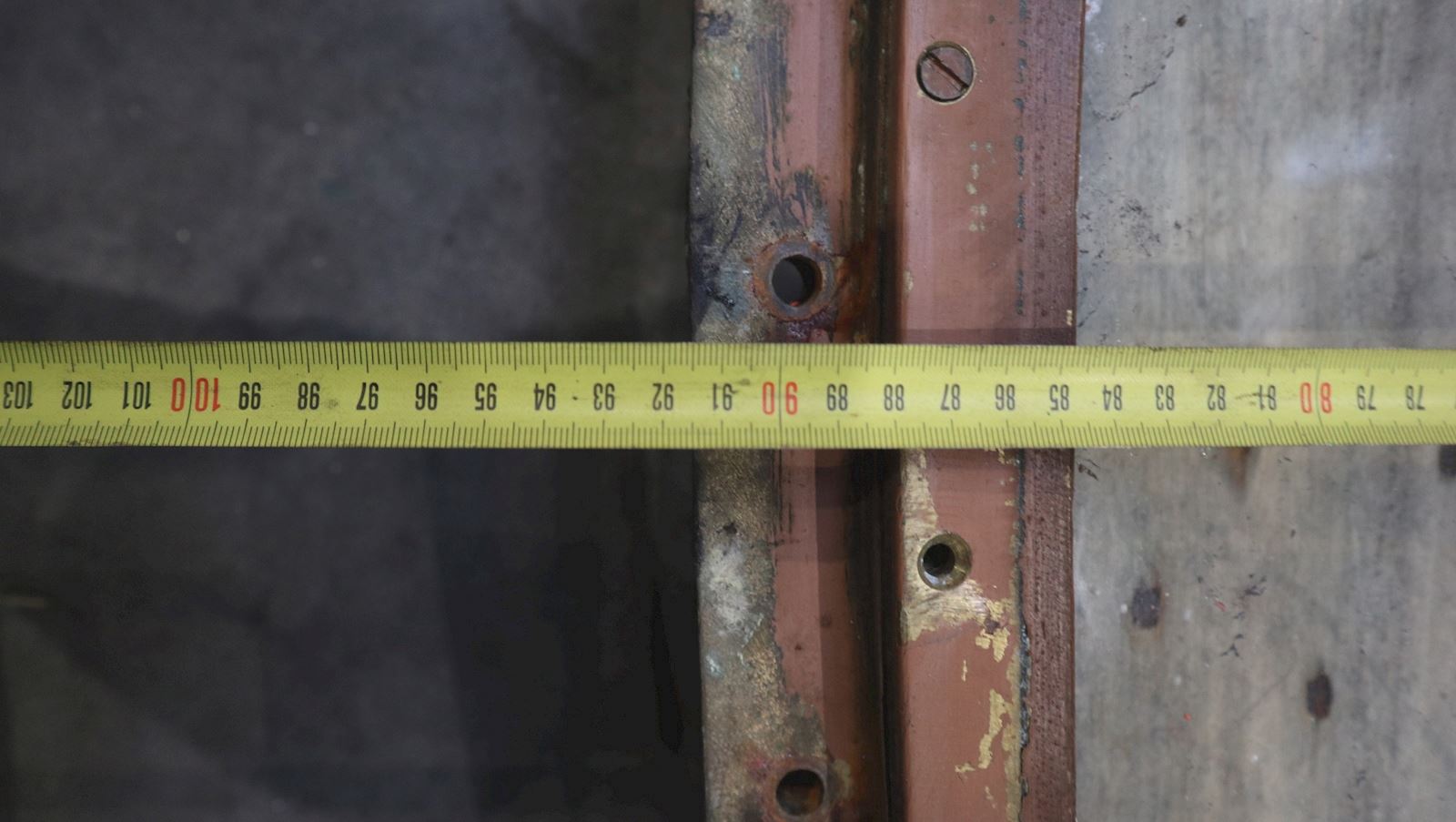 > Fixed brass windows - Smedegaarden A/S