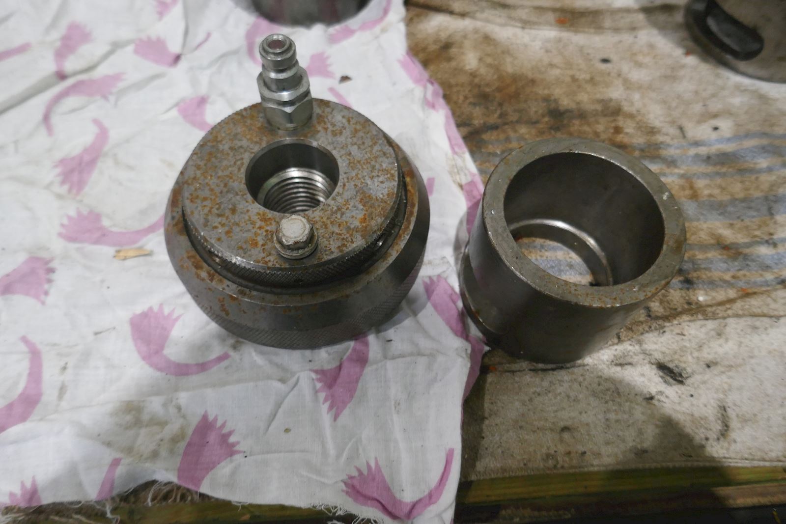 > Bergen Ulstein Rolls Royce Hydraulic Jacks and Extends and Hydraulic ...