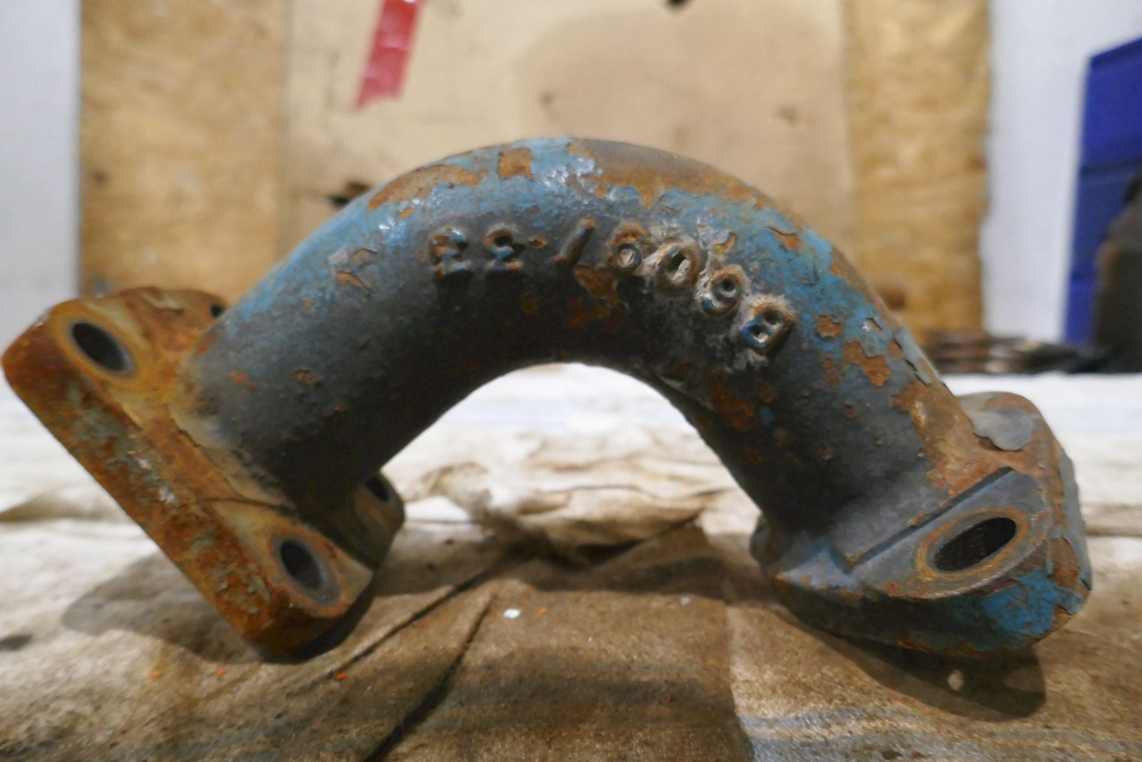 > Bergen Ulstein Rolls Royce Water Pipe Between Manifold and Cylinder ...