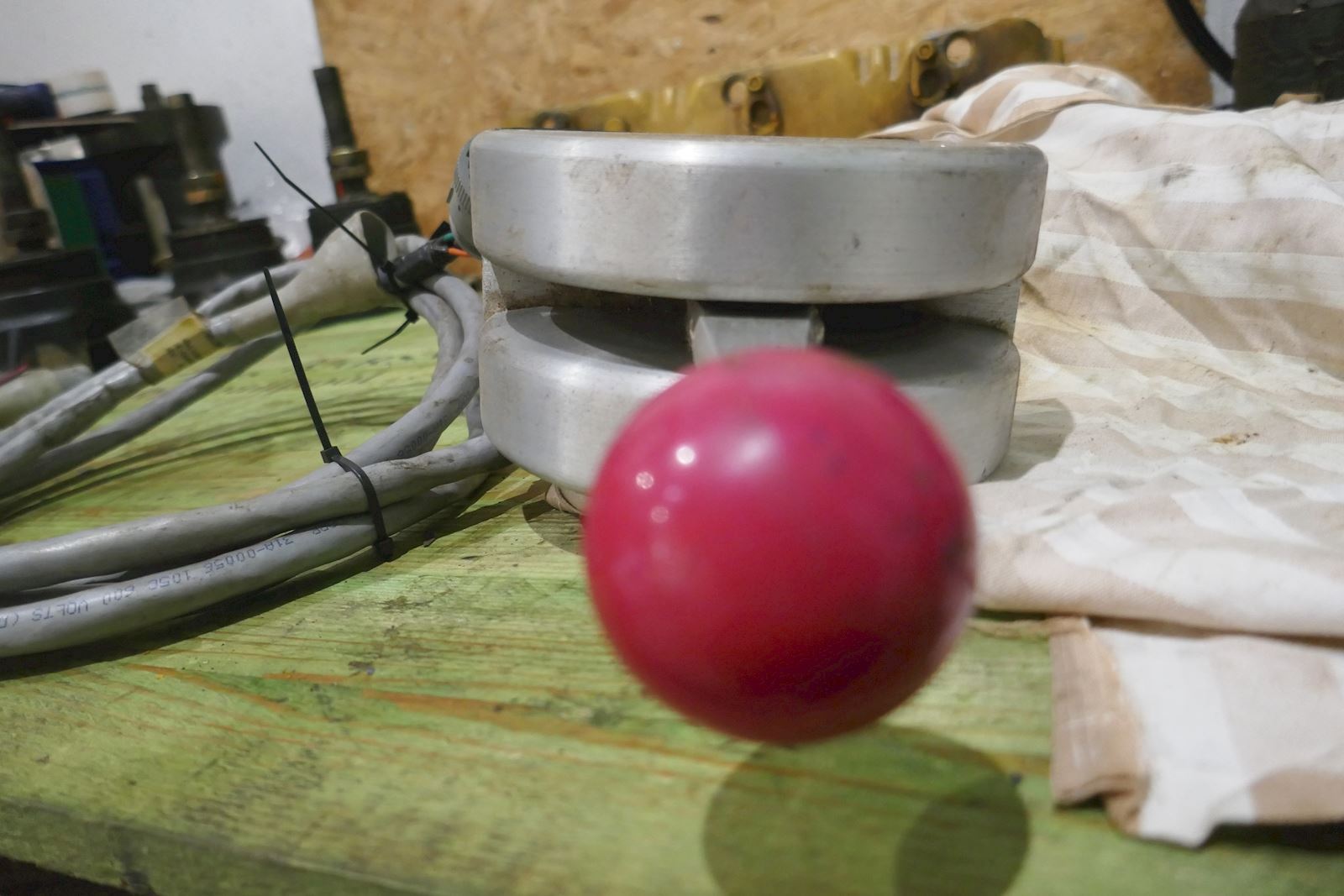 > Detroit Diesel Electronic Control ,Gear Lever - Display - 3 Button ...