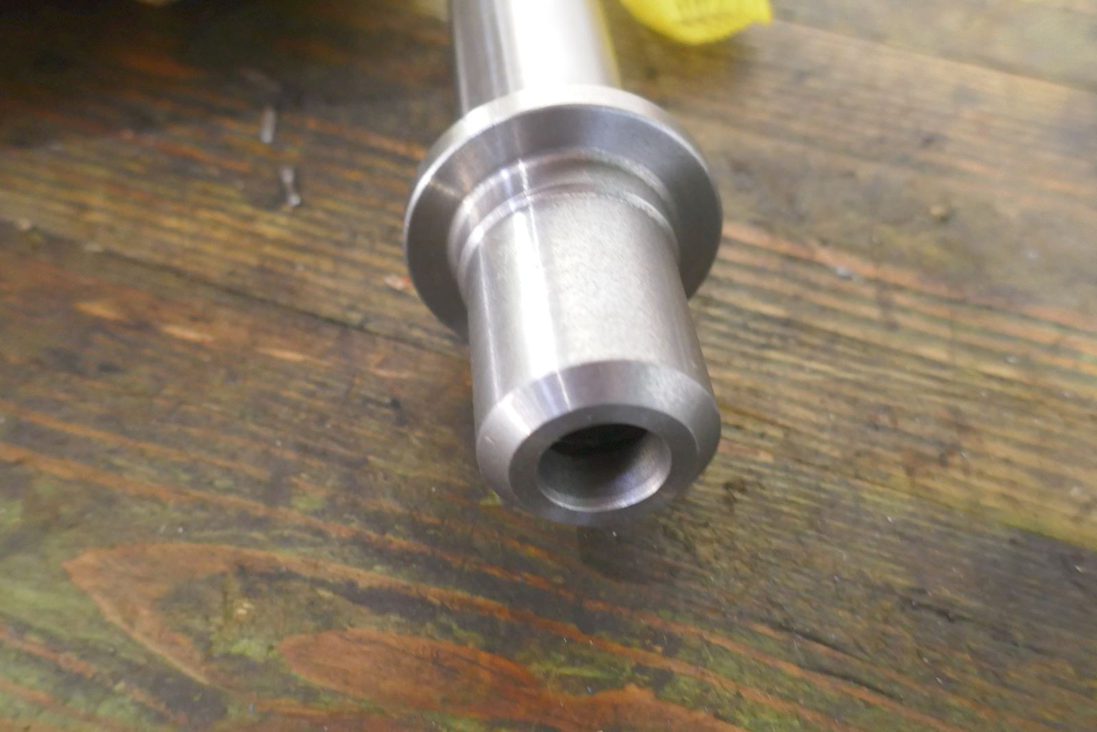 > MAN Diesel & Turbo Vavle Spindle Guide 30601-12H-3375 - Smedegaarden A/S