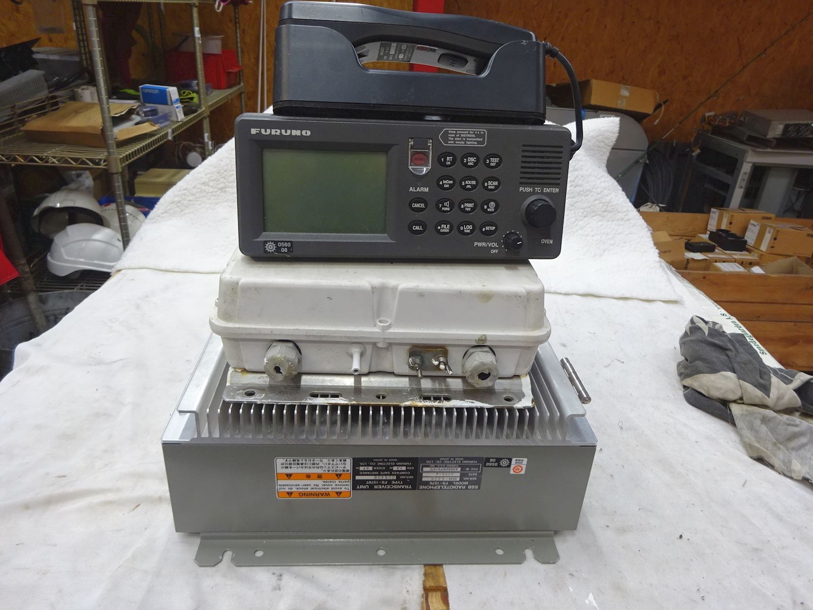 > Furuno MF/HF Radio FS-1570 - Smedegaarden A/S