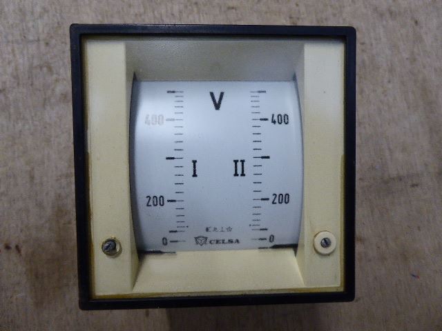 > Celsa Double Voltmeter - Smedegaarden A/S