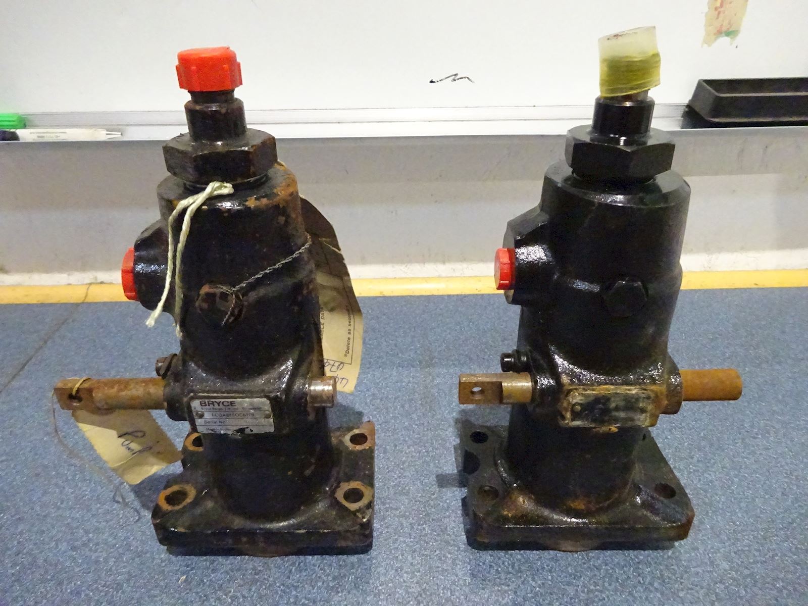 > Bryce Fuel Pump - Smedegaarden A/S
