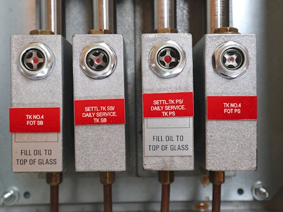 > LK Valves Hydraulic Control Station Cabinet with 4 handles for quick ...